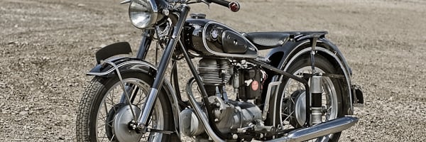 Vintage 1954 BMW R25 /3 Motorcycle: A Study in Class and Utility