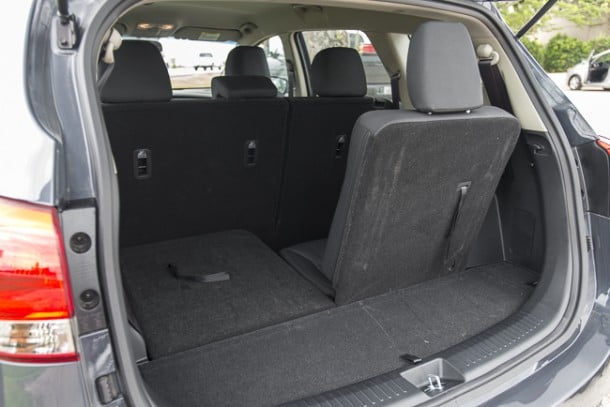 2014 Kia Rondo First Drive Review | TractionLife