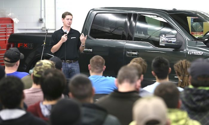 Ford Engineer Talks 2015 F-150 With Aspiring Students