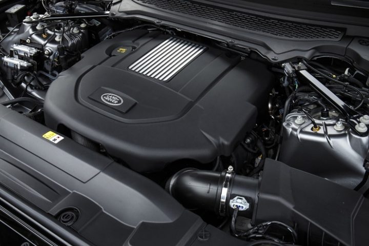 First Drive: 2016 Range Rover Diesel Review | TractionLife