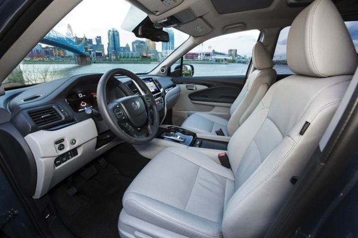 2016 Honda Pilot Touring Review: Adapting to Today's Families