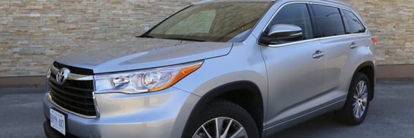 2016 Toyota Highlander XLE Review | TractionLife
