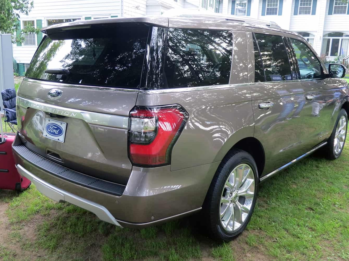 First Look: 2018 Ford Expedition Gains a Redesign and New Tech