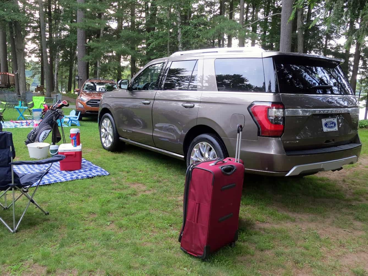 First Look: 2018 Ford Expedition Gains a Redesign and New Tech