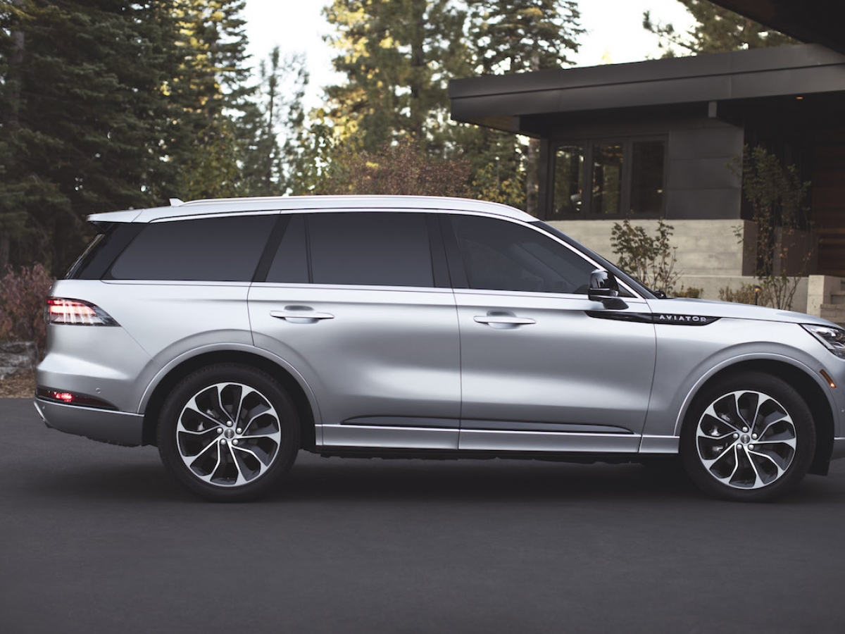 Lincoln SUV Models Up Close: Smallest to Biggest