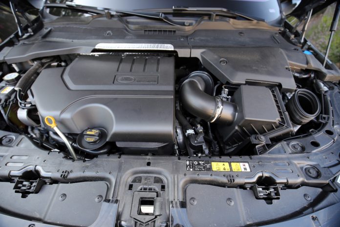 2020 Range Rover Evoque Review | tractionlife.com