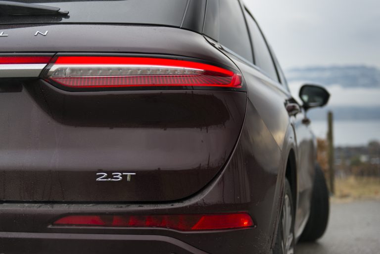 New Lincoln Corsair Brings 'Quiet Flight' to Luxury Compact SUVs
