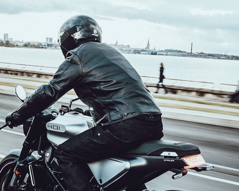 Best Beginner Motorcycles [2023]: 6 Top Picks for New Riders