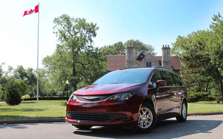 The 6 Best Minivans for Buyers Who Appreciate Minivans