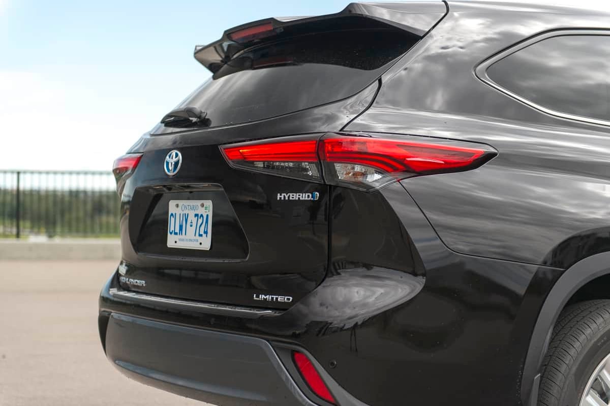 2020 Toyota Highlander Hybrid Review