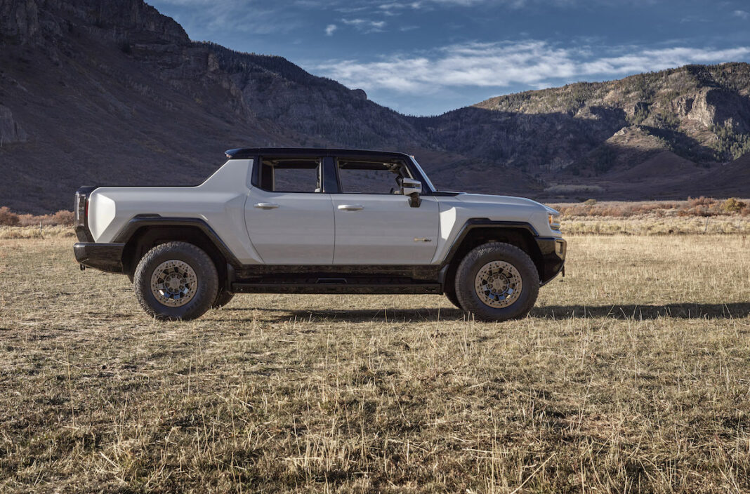 Exploring the Details of the 2022 GMC Hummer EV Pickup