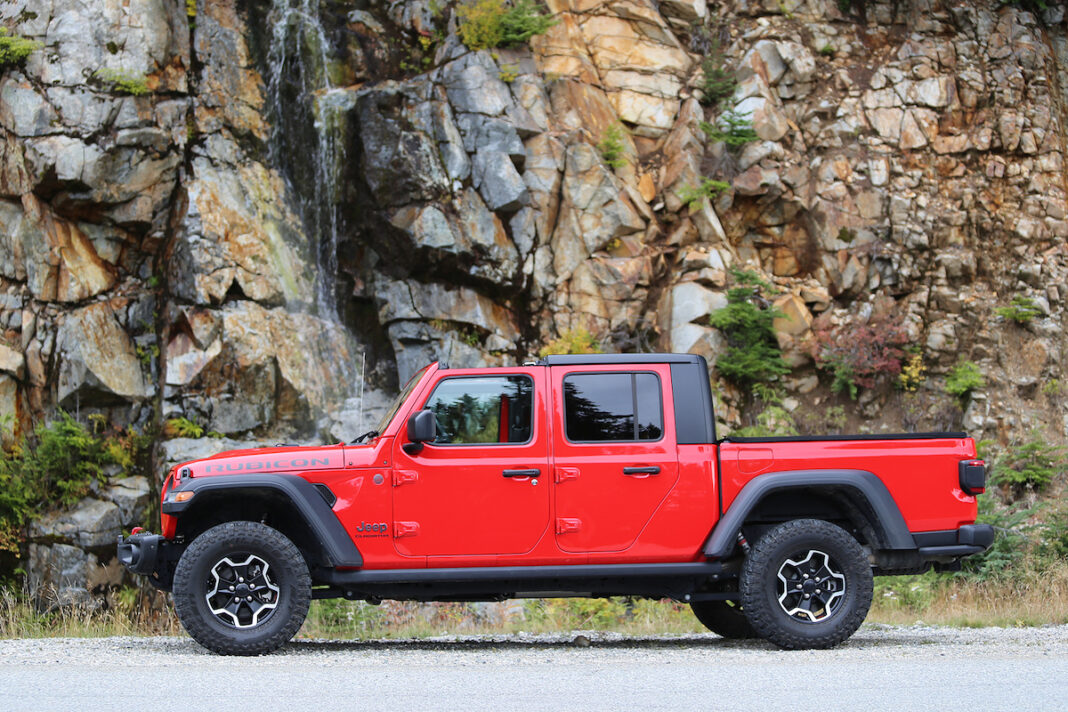 The Jeep Gladiator Rubicon Vs. Mojave: Dynamic Off-Road Duo