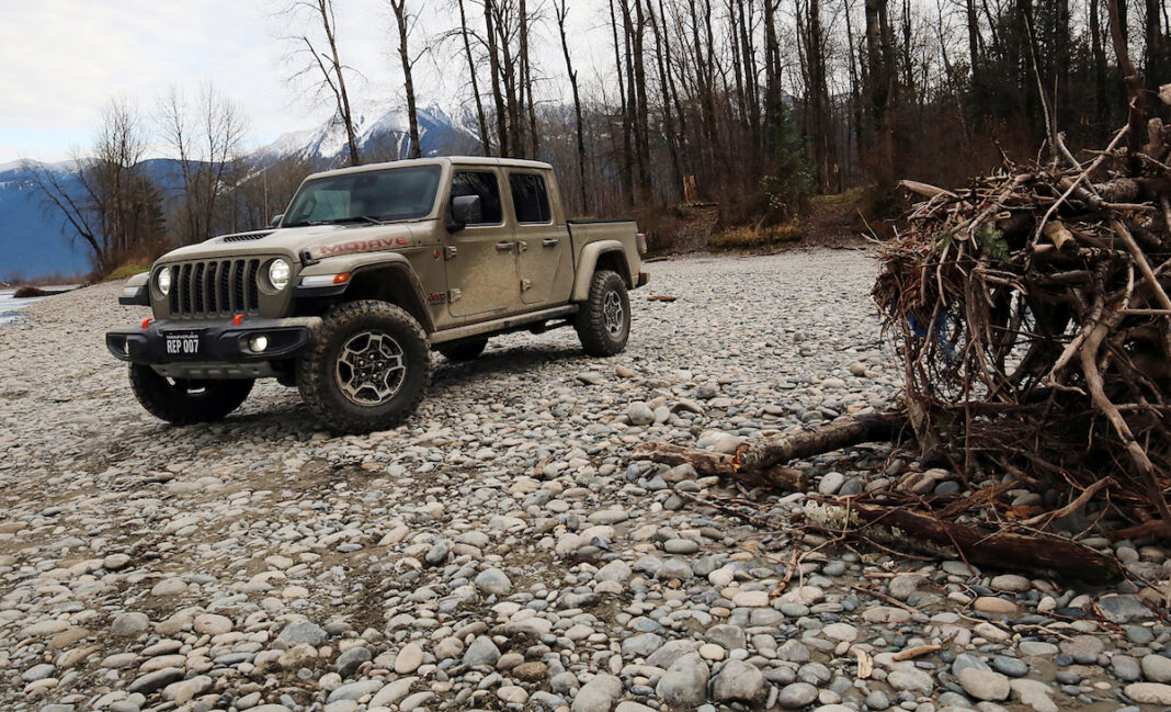 The Jeep Gladiator Rubicon Vs. Mojave: Dynamic Off-Road Duo