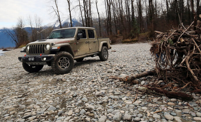 The Jeep Gladiator Rubicon Vs. Mojave: Dynamic Off-Road Duo