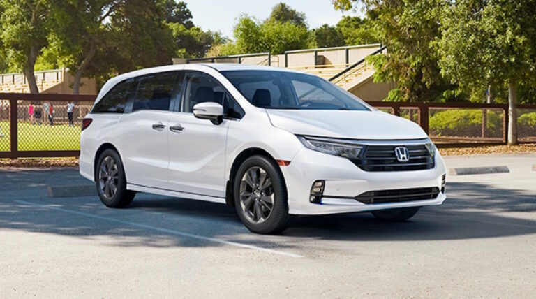 The 6 Best Minivans for Buyers Who Appreciate Minivans