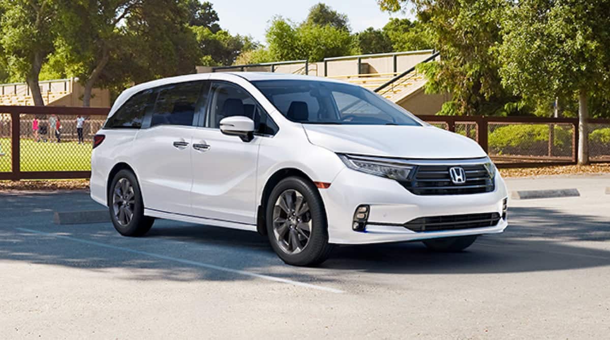 The 6 Best Minivans for Buyers Who Appreciate Minivans