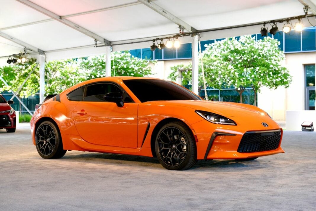 Subaru BRZ Vs. Toyota GR86: Differences Explained | TractionLife