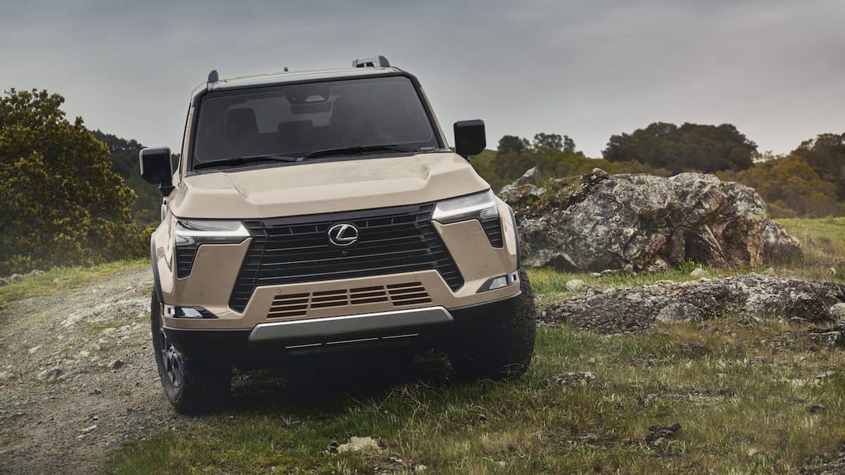 Lexus GX 550 Overtrail Luxury Off Roader Goes Beast Mode Lexus GX 550 Overtrail Luxury Off Roader Goes Beast Mode
