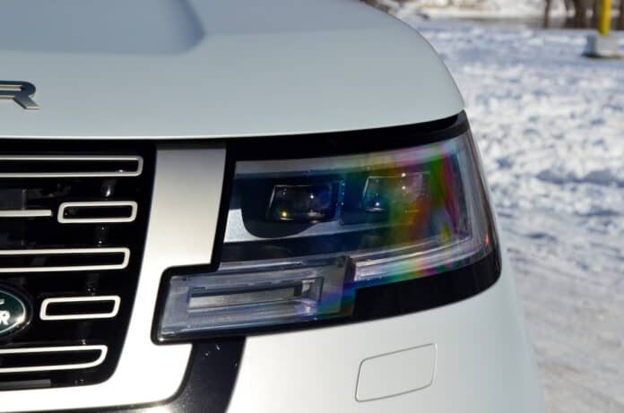 2023 Range Rover P530 SE LWB Review | V8-Powered 7-Seater