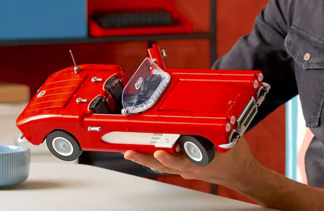 Lego Resurrects an Icon: Classic 1961 Corvette C1 Cabriolet