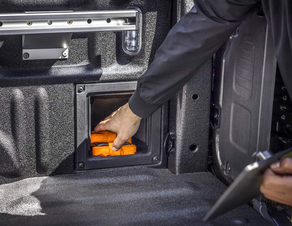 2024 Ford F-150 Refresh: New Tailgate, More Power, and Smarter Tech