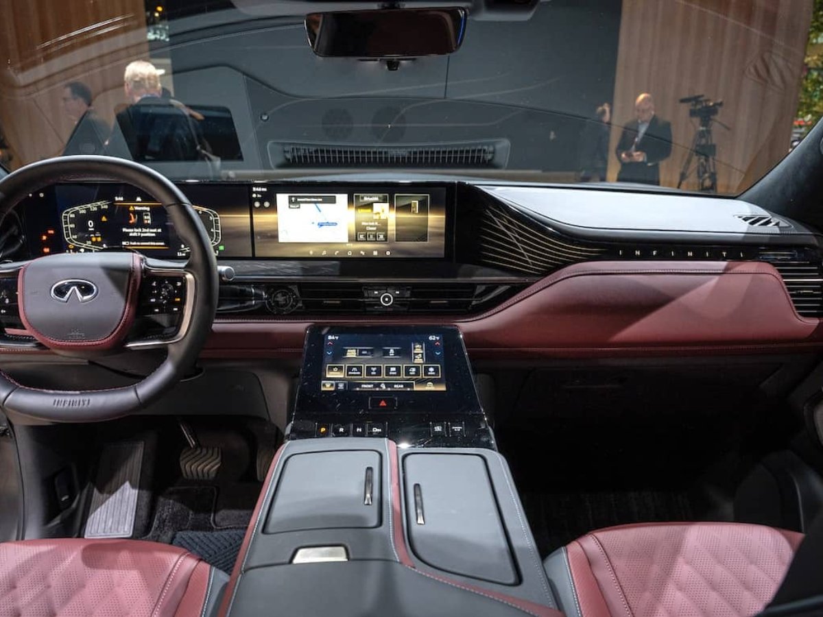 First Look: Redesigned Infiniti QX80 Finally Steps It Up