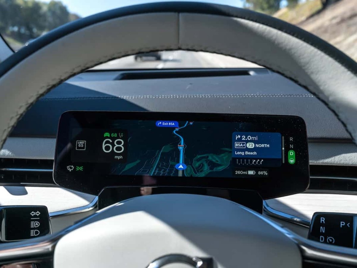 First Drive: 2025 Volvo EX90 Tackles Roads with Quiet Confidence