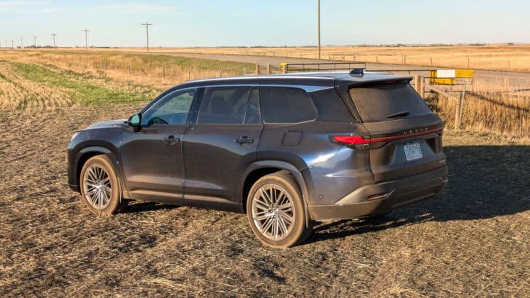 Is a Lexus TX Worth More Than a High-Spec Toyota Grand Highlander?