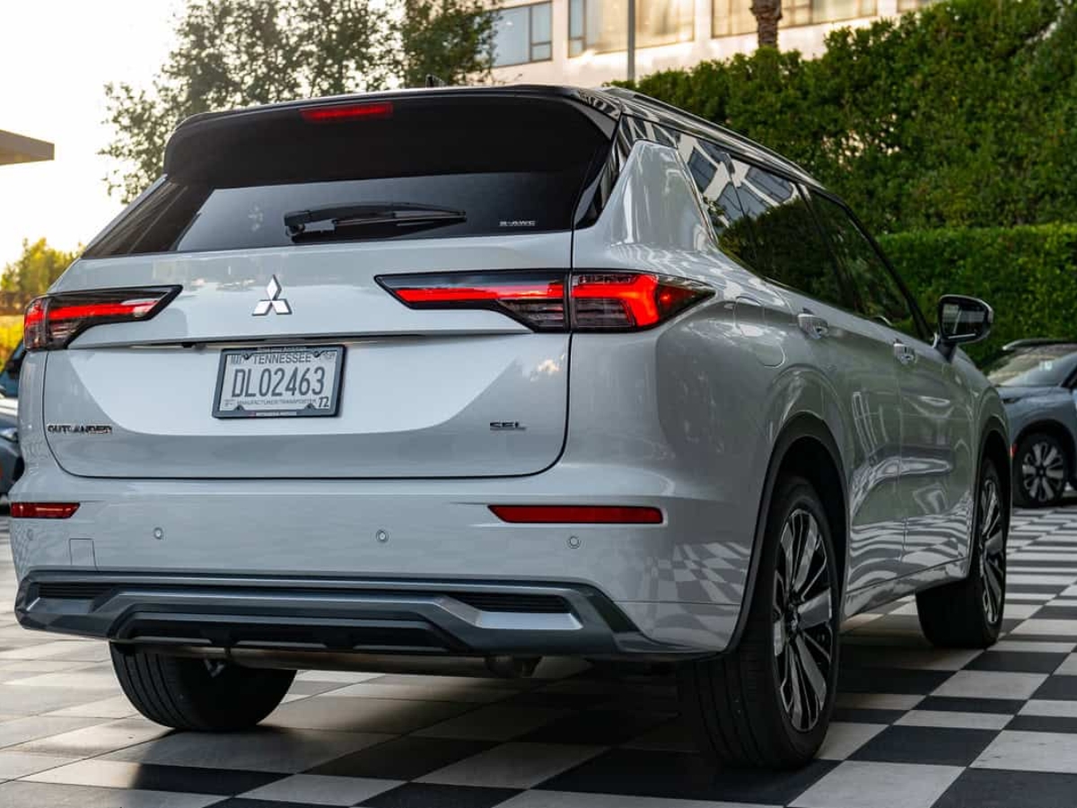 Right on Time for an Upgrade: 2025 Mitsubishi Outlander First Drive